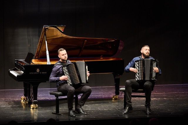 Duo Synthesis in Ellwangen (Jagst) | akkordeon.online